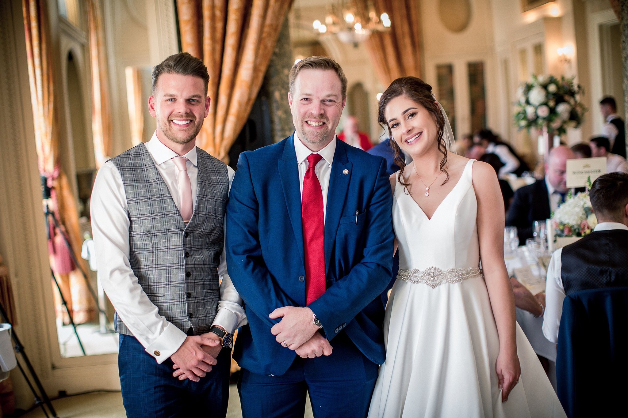 Wedding Magician Hire | Amazing Magician for Wedding Reception | Luxury ...